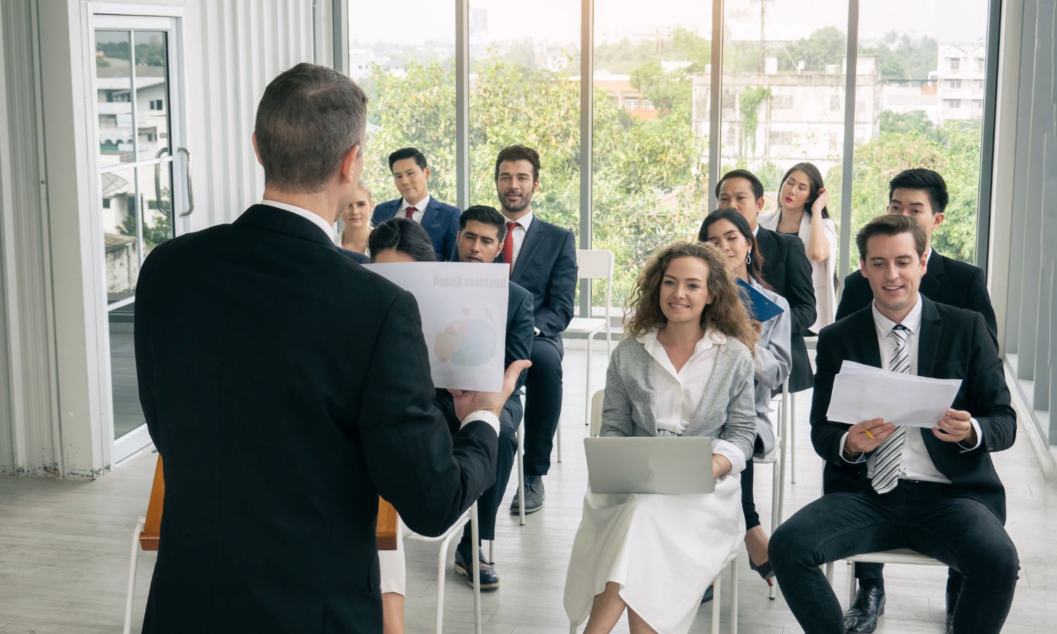 Czy warto inwestować w szkolenia dla pracowników? Oto, co musisz wiedzieć! - Portal ekspercko ...